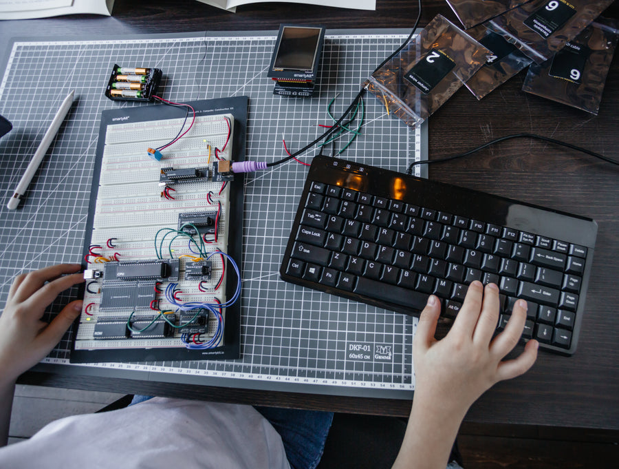 SmartyKit computer construction kit – DIY computer on breadboards ...
